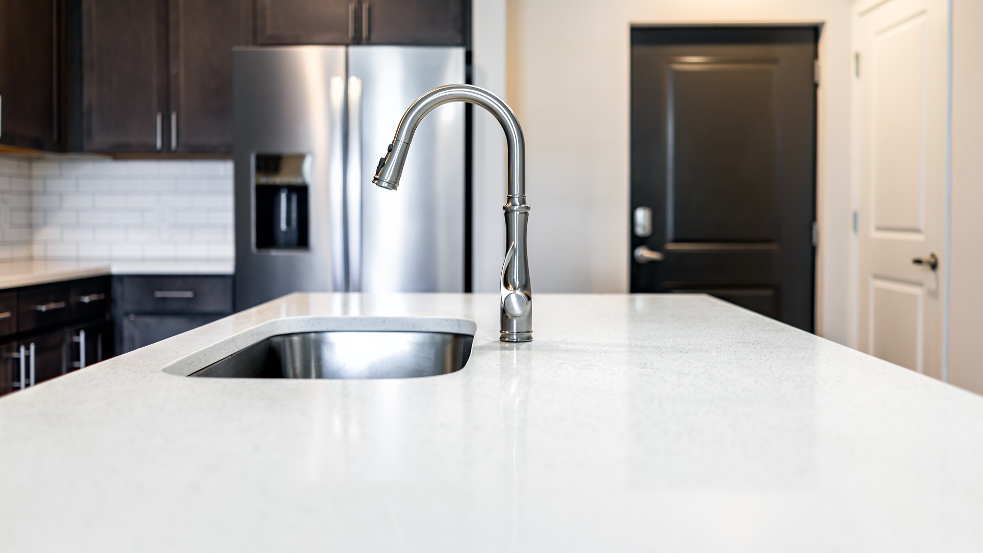 15 Inspiring Kitchen Quartz Countertop Ideas