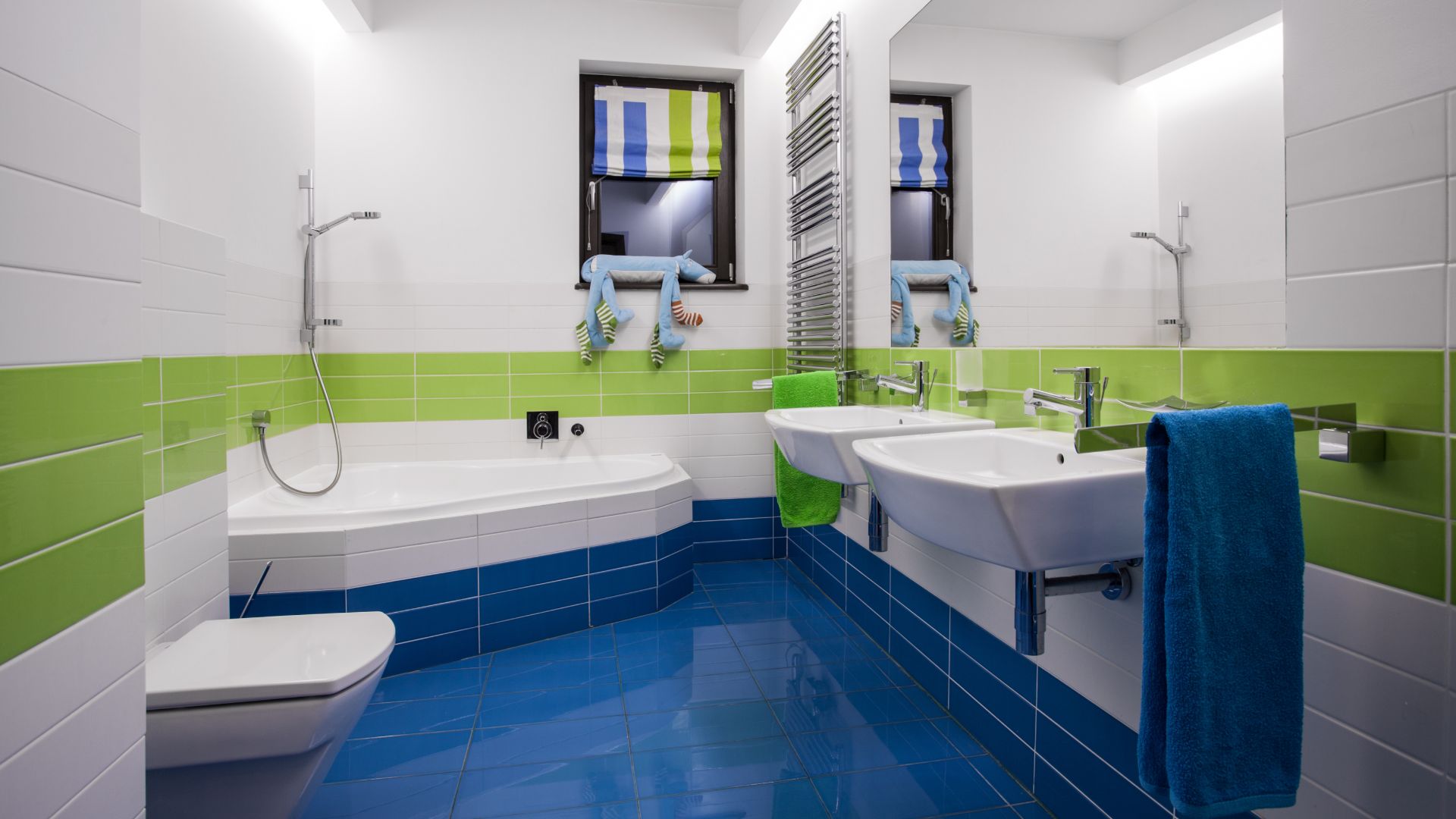 15 Bathtub Tile Ideas to Kickstart Your Bathroom Design Process