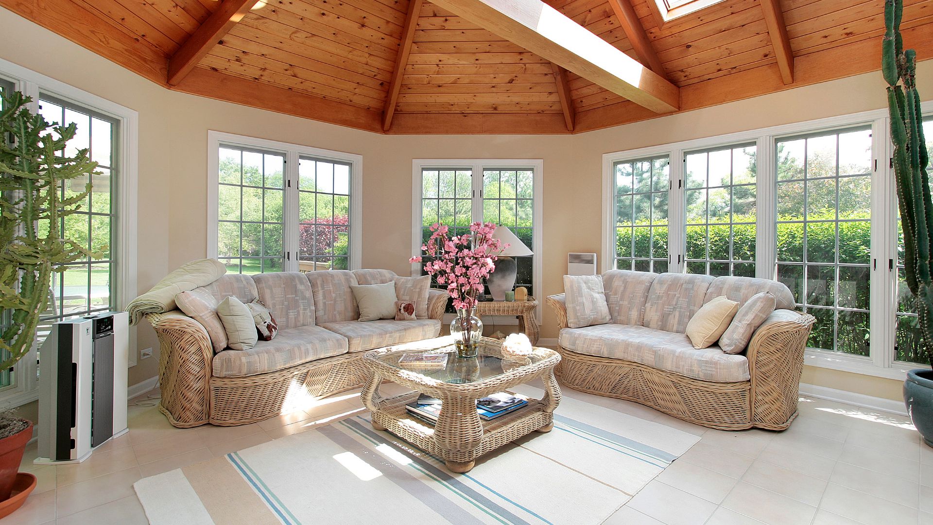 Best Flooring for Your Sunroom