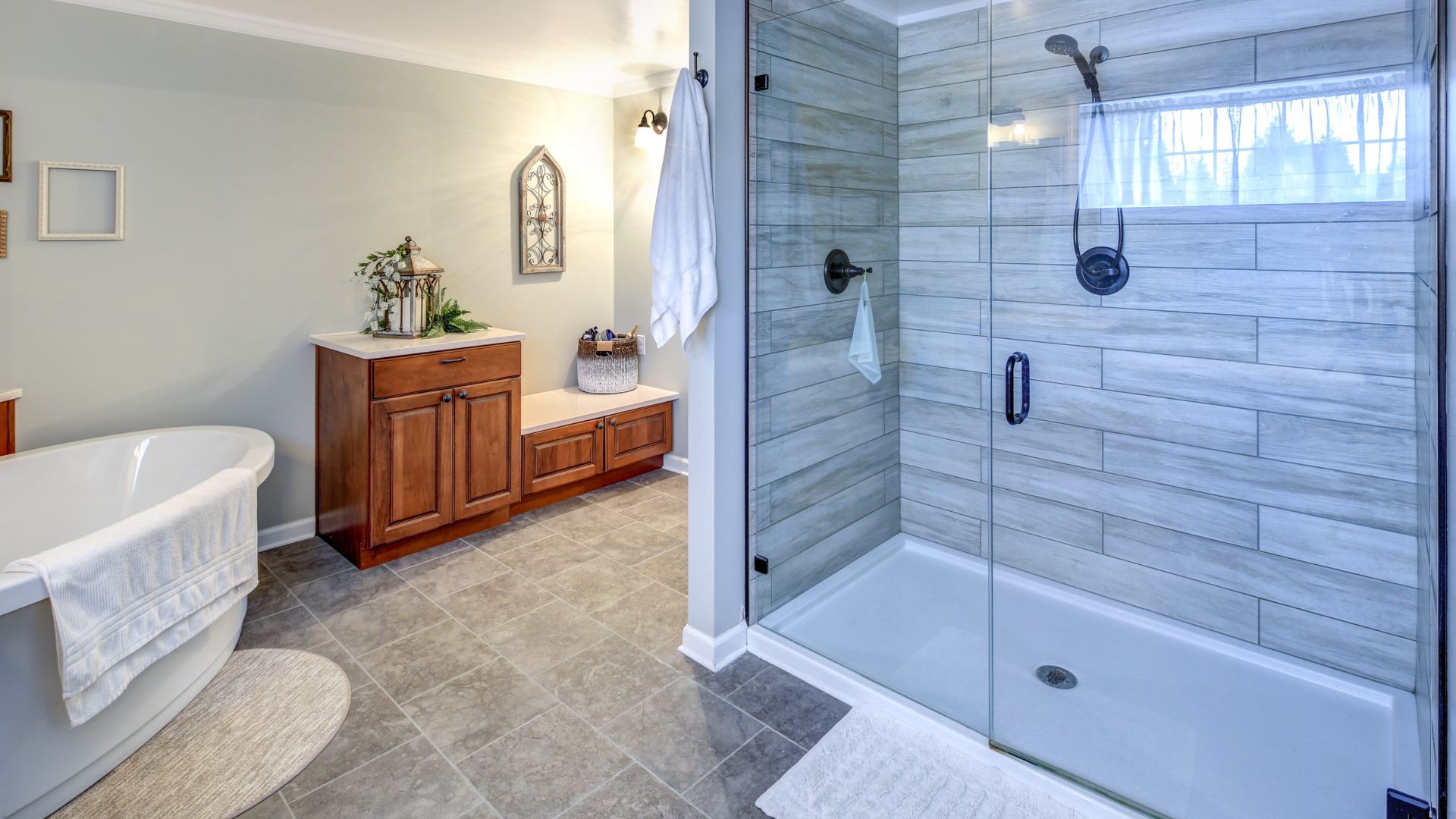 15 Large Tile Shower Ideas for a Stunning Bathroom Makeover